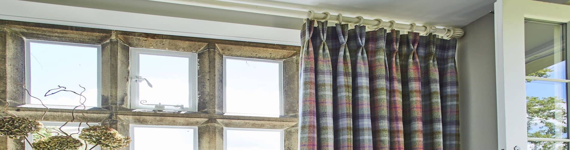 Wondering What To Put In A Small Conservatory? Here’s 14 ideas ...